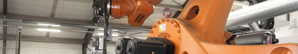 Industry’s largest robot: The KUKA KR 1000 titan installed at Multicut ...