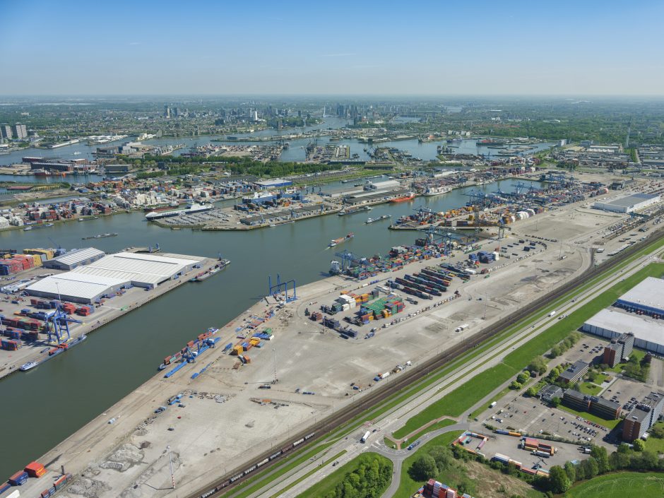 Kalmar to supply two rail-mounted gantry (RMG) cranes to Rotterdam ...