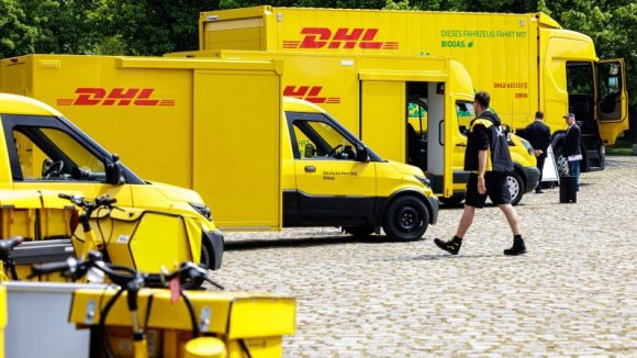 Deutsche Post announces the addition of the 20,000th e-vehicle to its ...