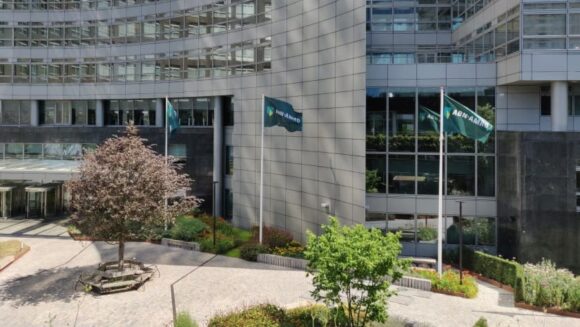ABN AMRO Bank Reports Strong Q4 Performance and Sets Ambitious ...