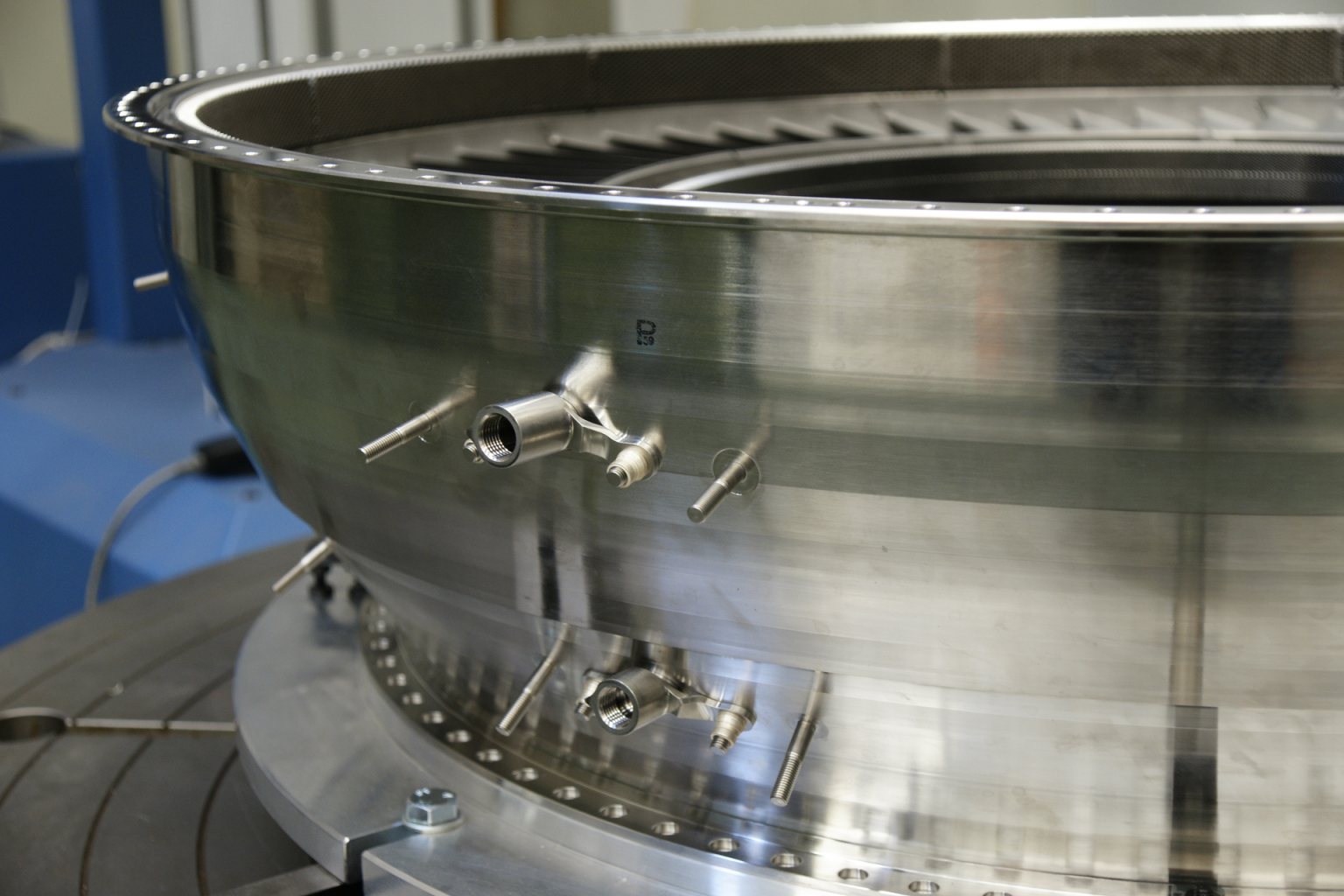 MTU Aero Engines Polska delivers 5,000th low-pressure turbine module ...